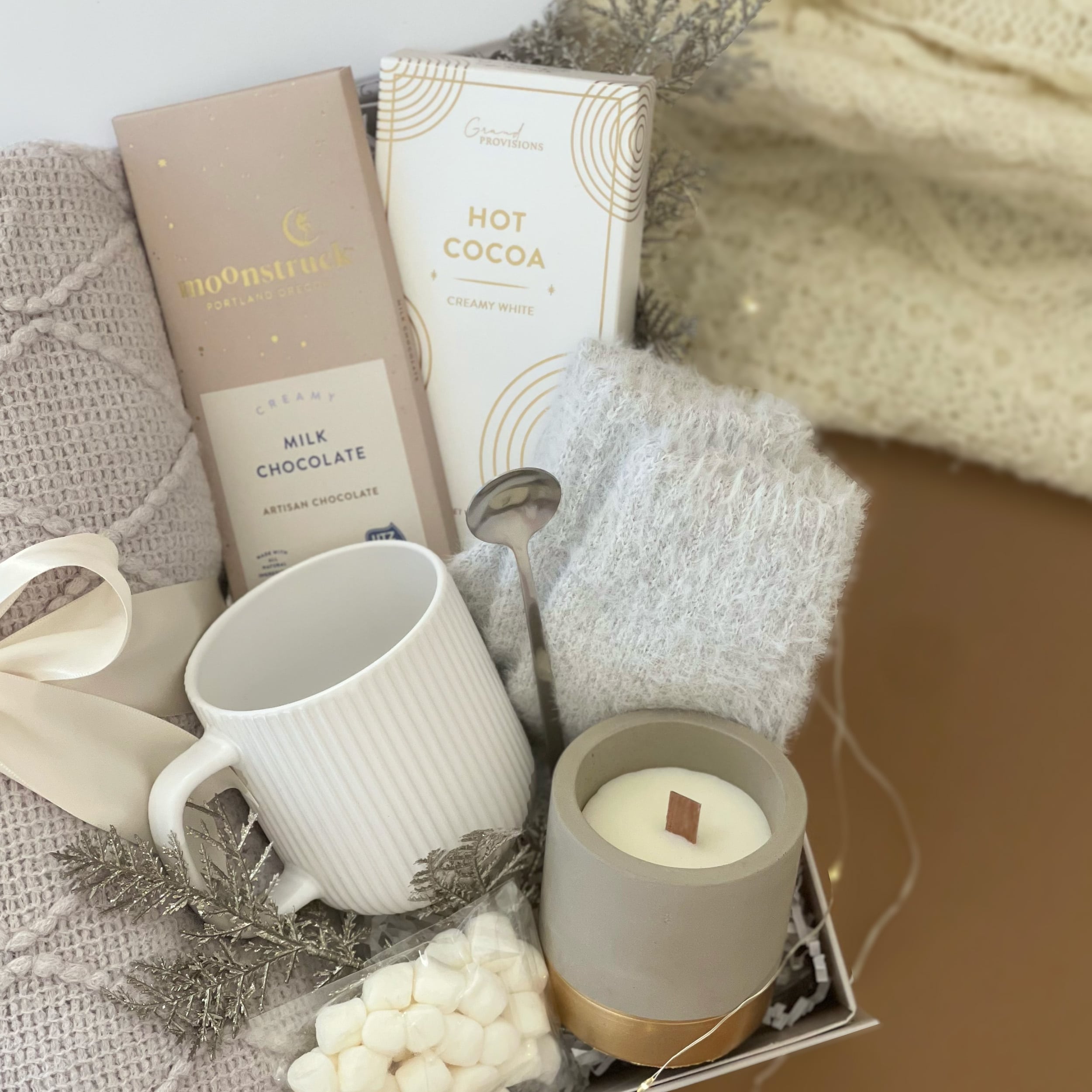 Cozy Winter Retreat Deluxe Gift Box | Ultimate Holiday Hygge Gift Set ...