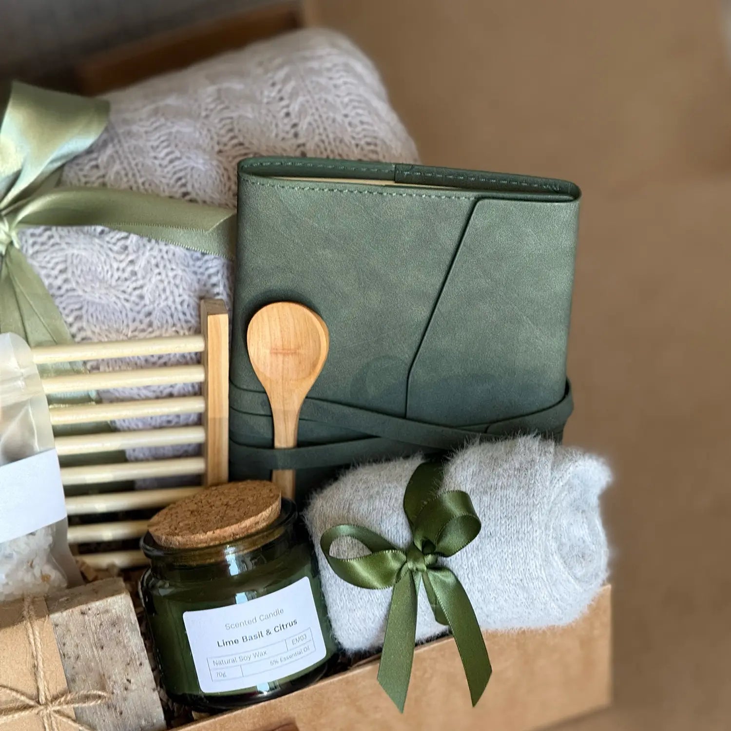 Leafy Lane Fall Gift Basket | Blanket, Tumbler & Spa-Inspired Comforts ...